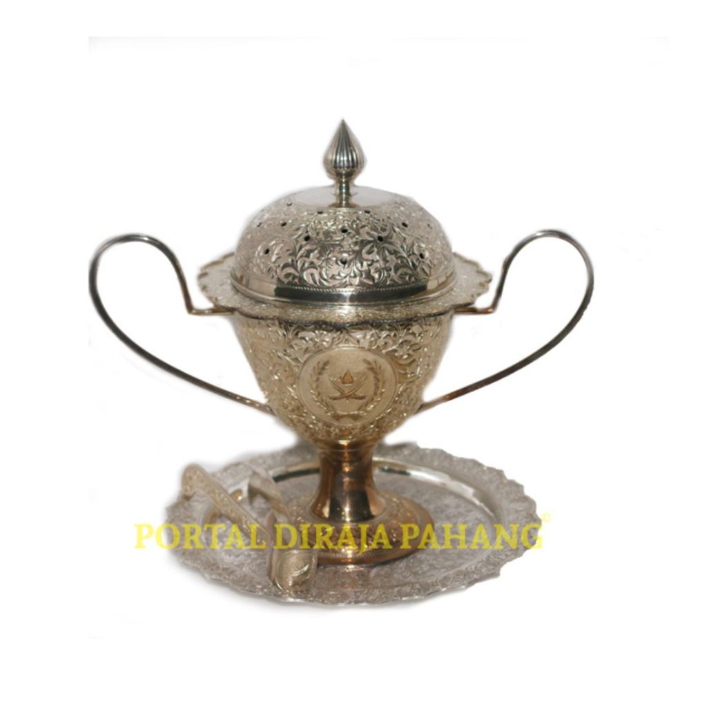 PERALATAN ISTIADAT DIRAJA & TANJAK - Istana Pahang