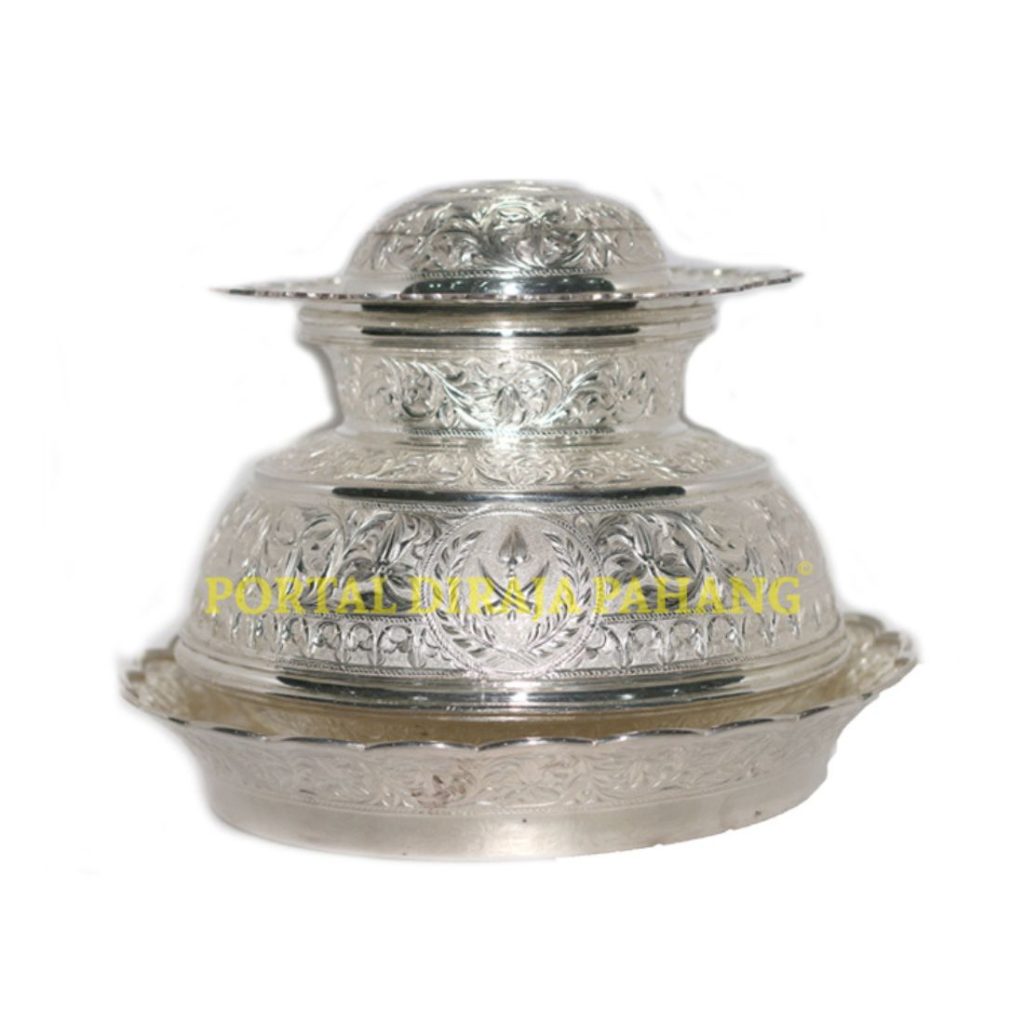 PERALATAN ISTIADAT DIRAJA & TANJAK - Istana Pahang