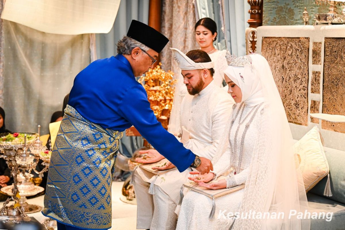 Istiadat Persandingan YAM Tengku Puteri Afzan dan FD Idzham penuh ...