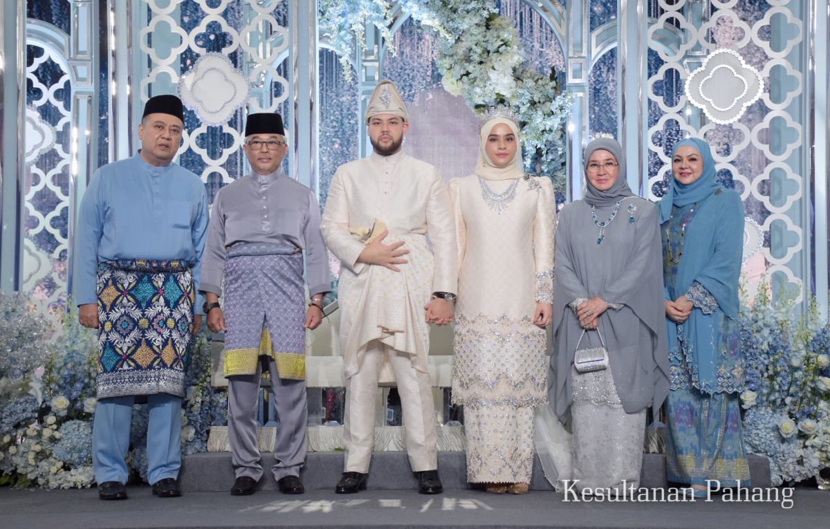 KDPB Sultan Pahang, KDPB Tengku Ampuan Pahang berangkat ke majlis resepsi perkahwinan YAM Tengku ...