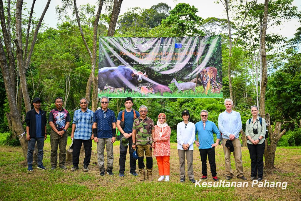 KDPB SULTAN PAHANG, KDPB TENGKU AMPUAN PAHANG DAN KDPM TENGKU MAHKOTA PAHANG BERANGKAT KE RIZAB ...