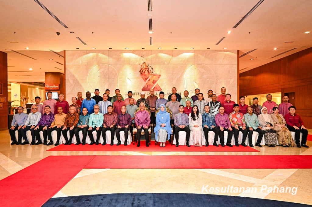 KDPB SULTAN PAHANG, KDPB TENGKU AMPUAN PAHANG BERANGKAT KE JAMUAN DIRAJA ISTIADAT PEMBUKAAN ...