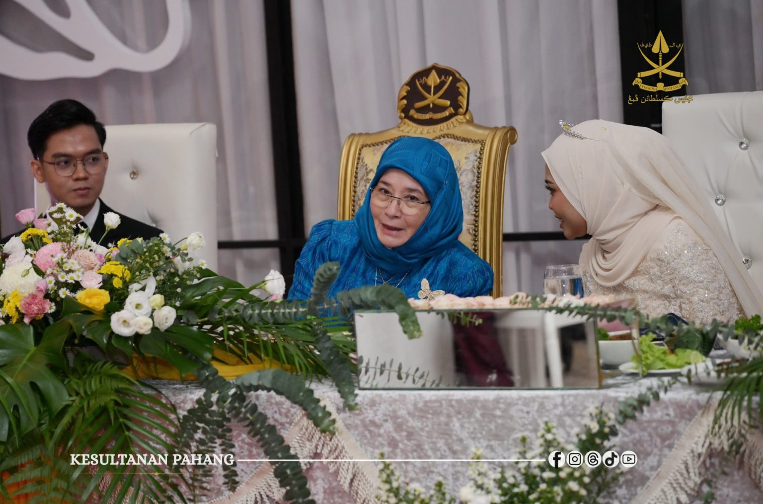 KDPB TENGKU AMPUAN PAHANG BERKENAN BERANGKAT KE MAJLIS PERKAHWINAN PACAL DIDIK YH DATO' HAMDAN ...