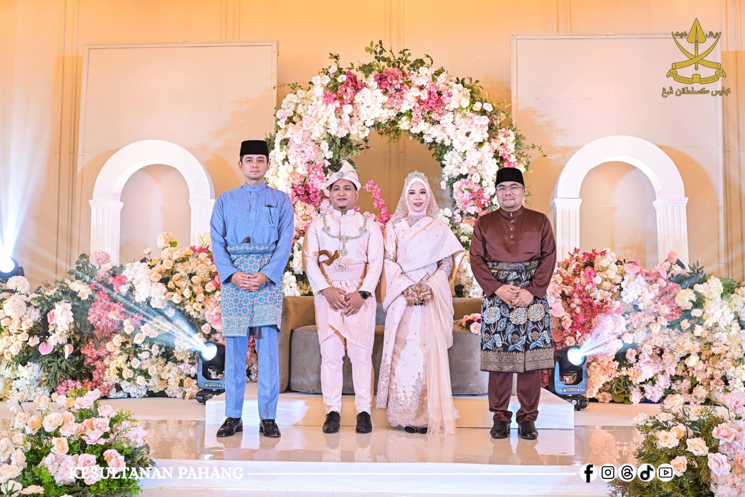 KDPM TENGKU MAHKOTA PAHANG BERKENAN BERANGKAT KE MAJLIS PERKAHWINAN PACAL DIDIK YB DATO' AMIZAR ...